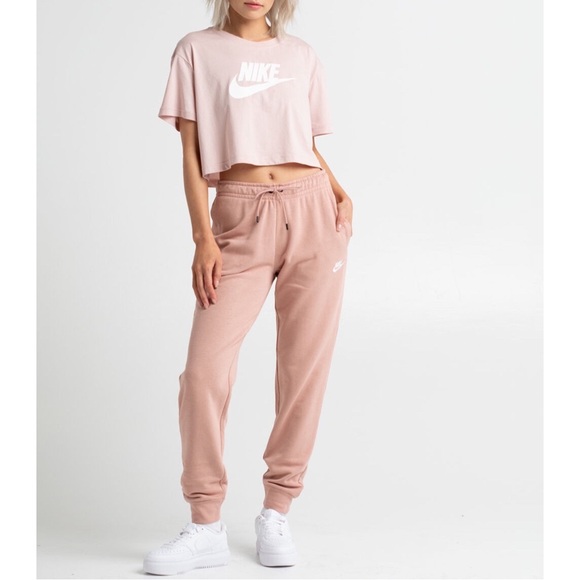 Nike | Pants & Jumpsuits | Nwt Rose Nike Sportswear Essential Slim ...